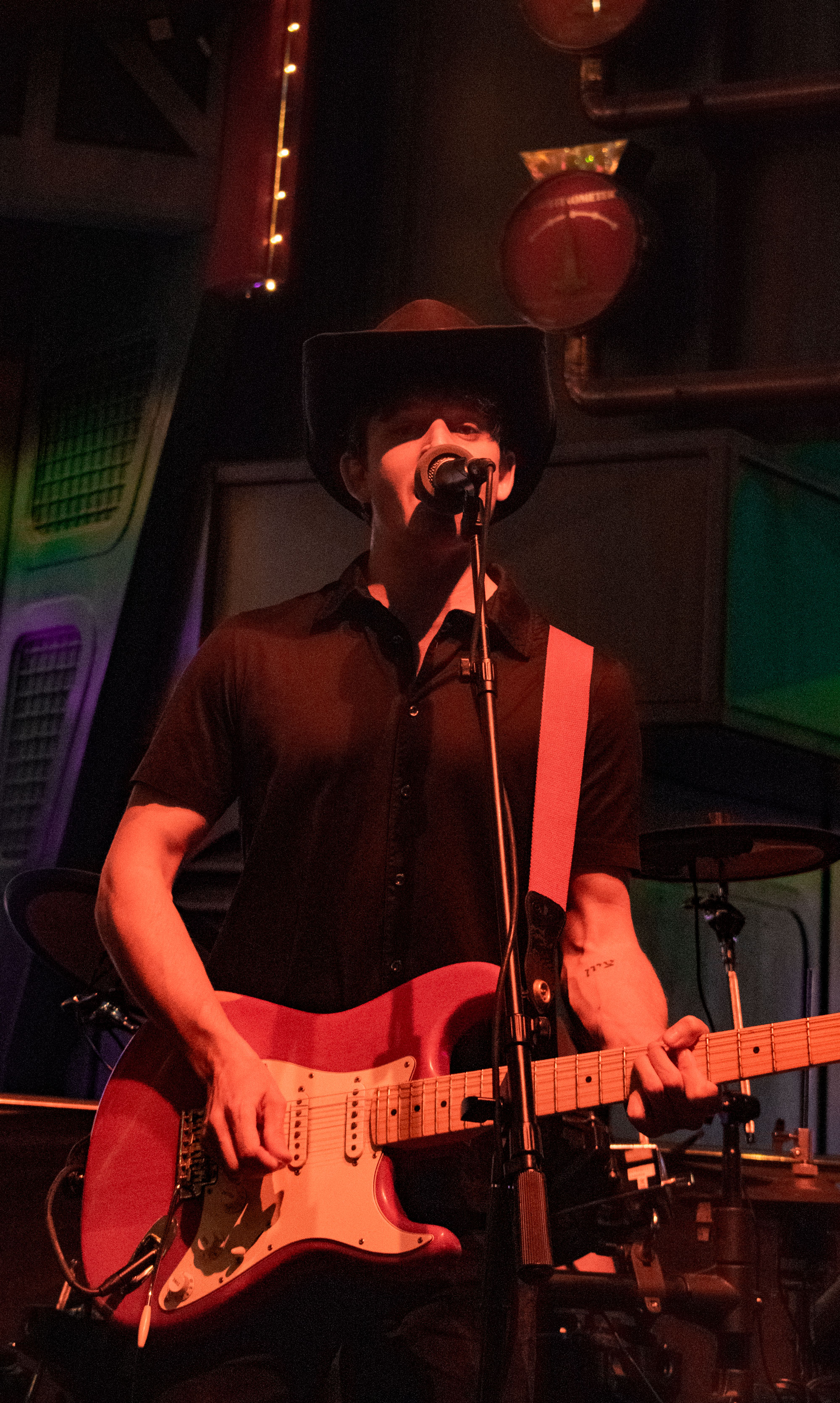 Not Just A Solo Man: Nick Eng and Friends at the Silver Baron Lounge ...